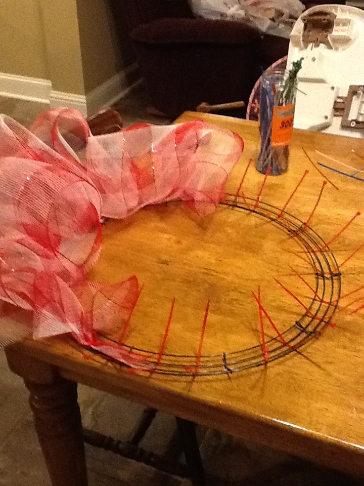 My Crafty World: My Deco Mesh Wreath